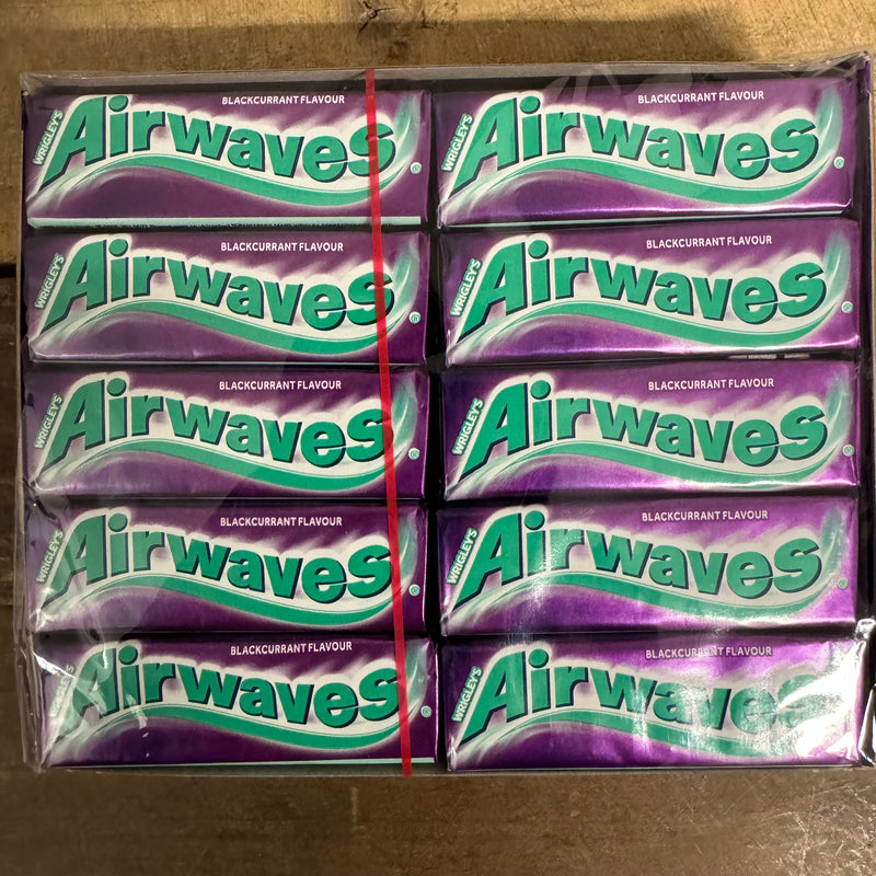 300x Airwaves Blackcurrant Flavour Chewing Gum Pieces (30 Packs of 10) & Low Price Foods Ltd