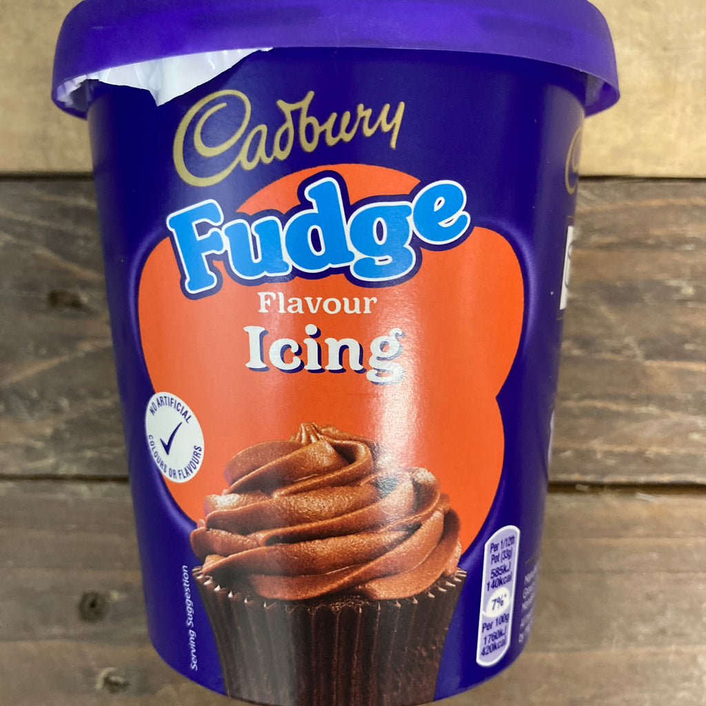 2x Cadbury Fudge Flavour Icing Tubs (2x400g) & Low Price Foods Ltd