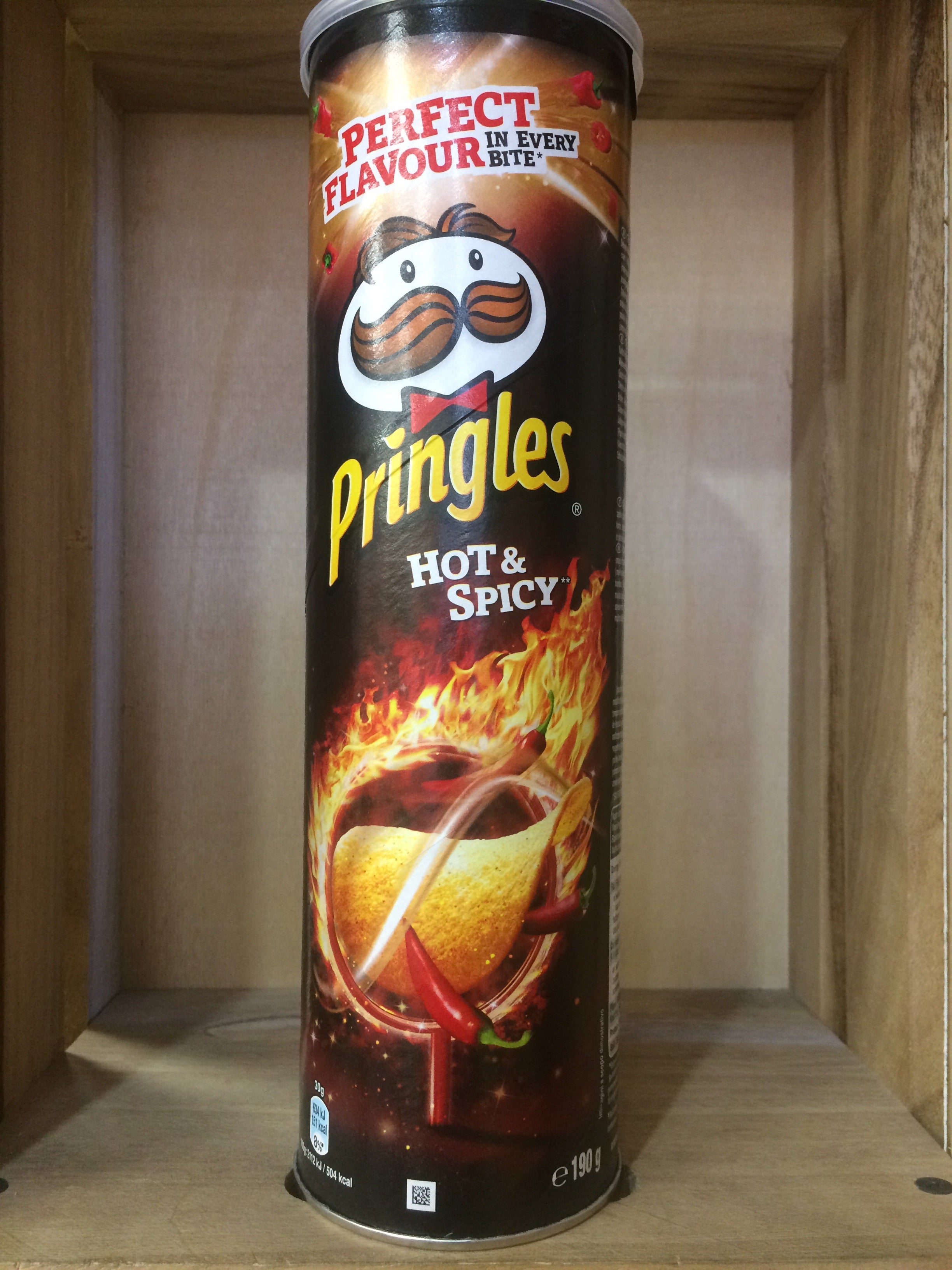 Pringles Hot And Spicy Pringles Hot Sweet Chilli Sharing Crisps 160g